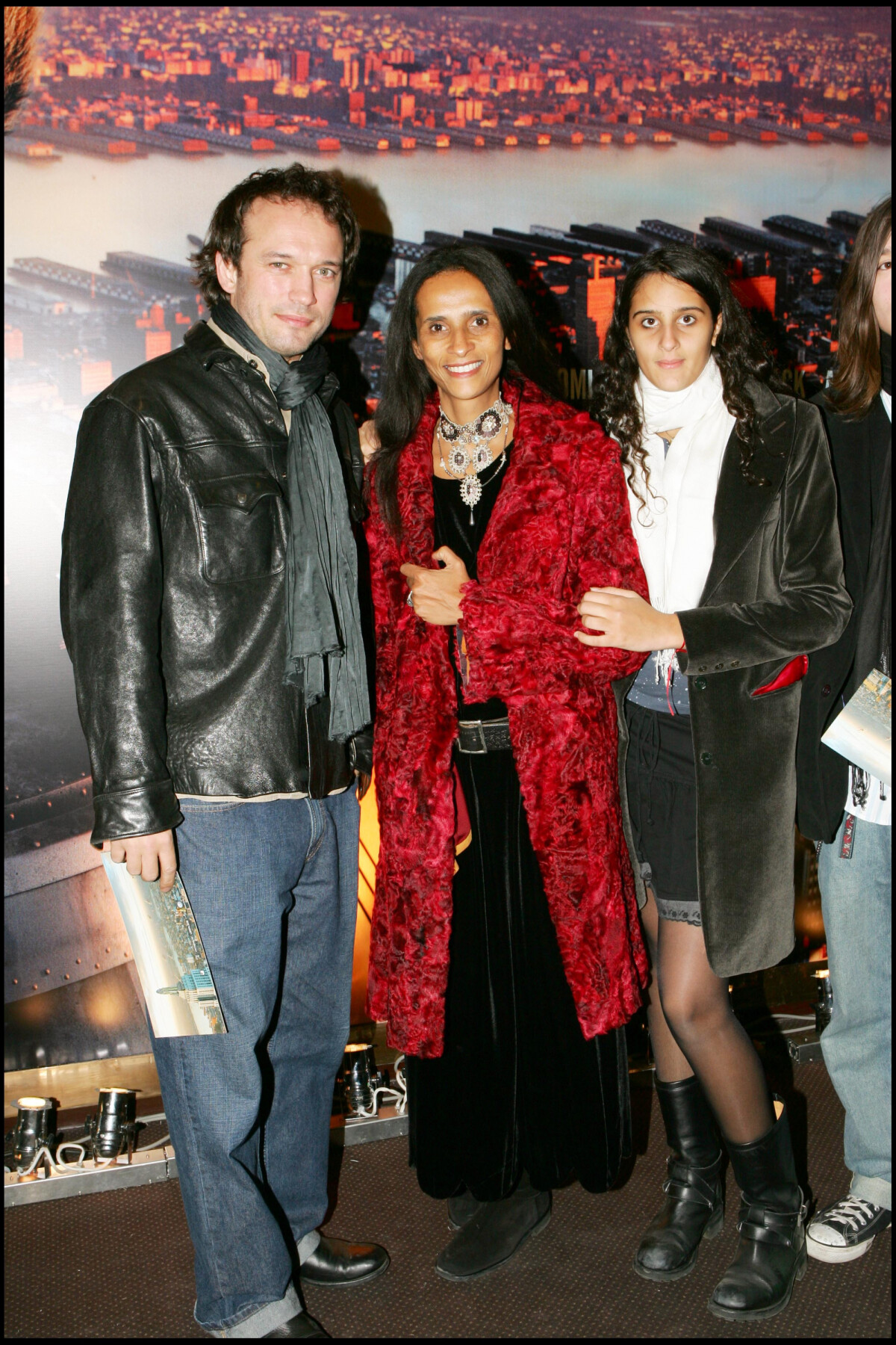 Photo : Vincent Perez et Karine Silla, Roxane Depardieu - Première du ...
