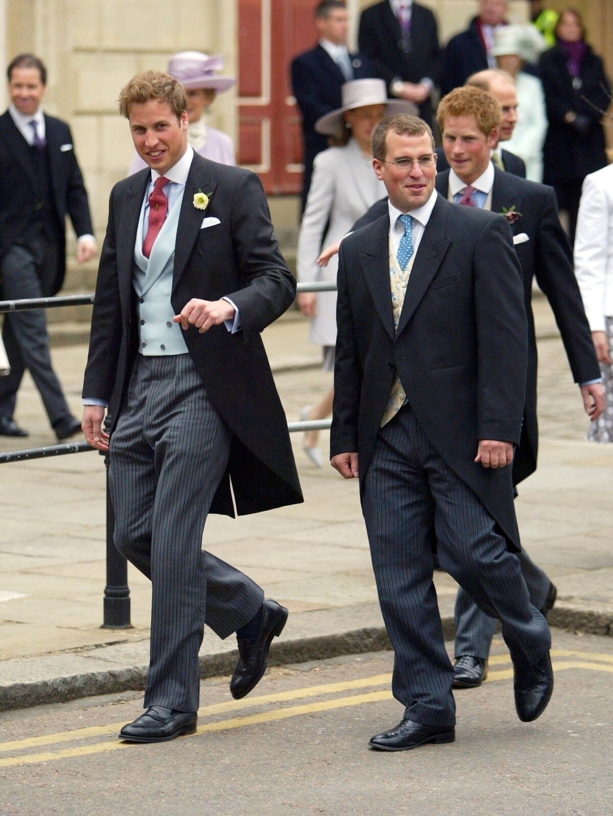 Photo : Les princes Harry et William avec Peter Phillips - Purepeople