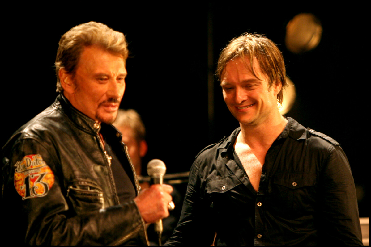 Photo : David Hallyday et Johnny en duo à la Cigale - Purepeople