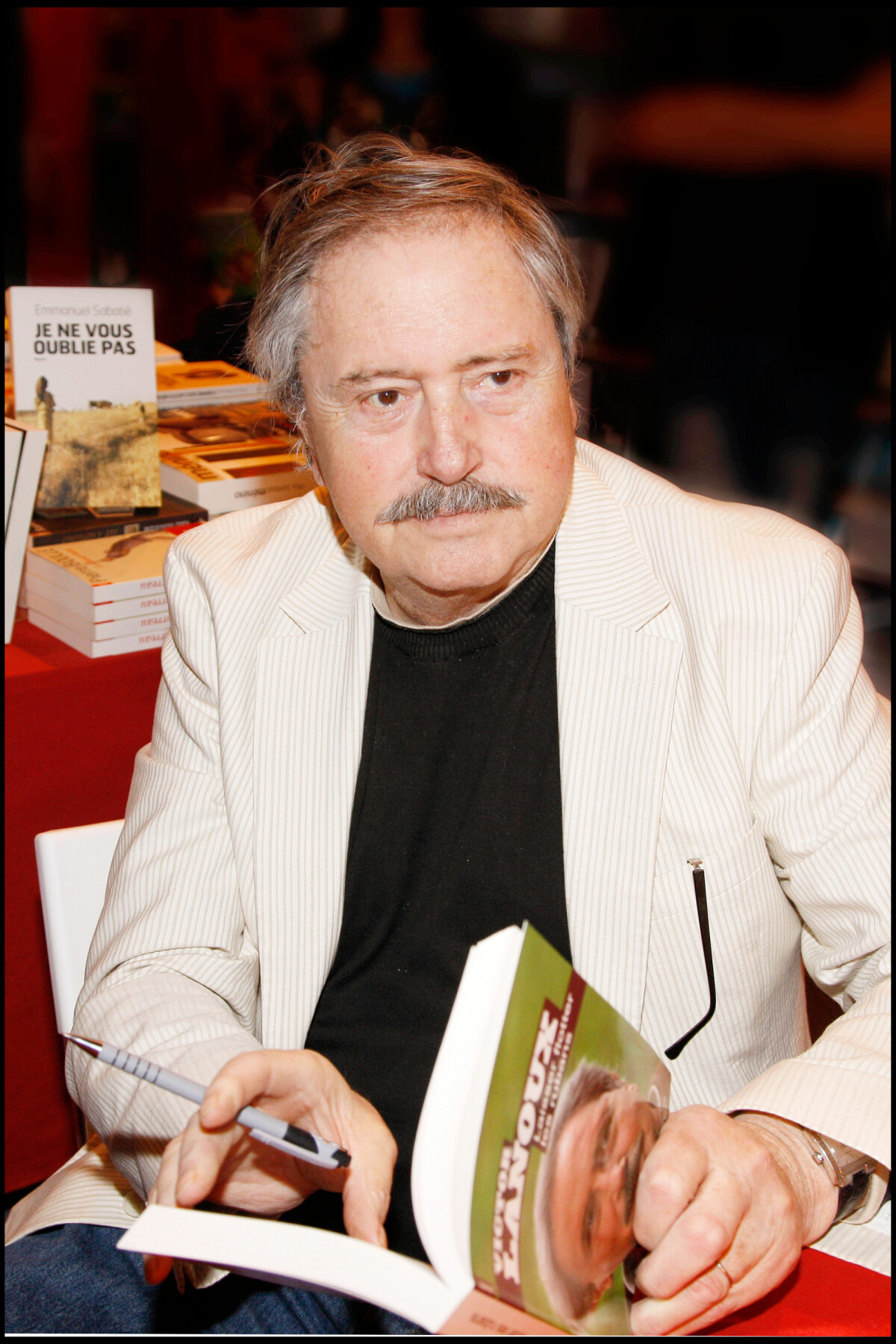 Photo : Archives : Victor Lanoux - Purepeople