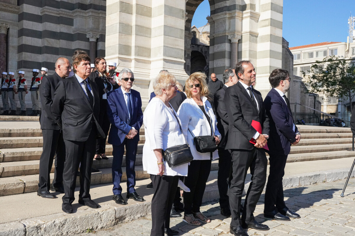 Photo : Jean-Pierre Foucault et Benoît Payan - Obsèques de l'ancien ...