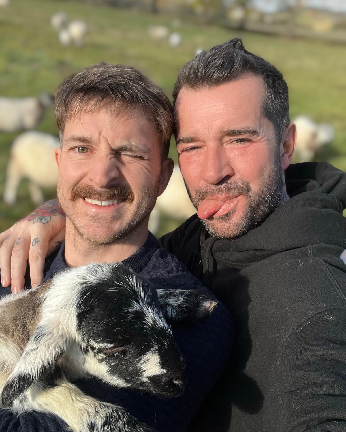 Photo : Mathieu est désormais très actif sur ses réseaux sociaux, où il est suivi par un public ...