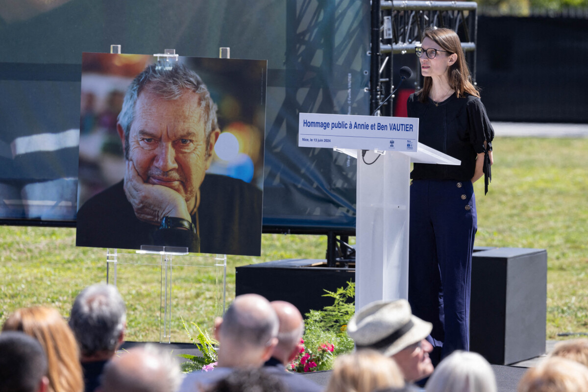Photo : La directrice du MAMAC Hélène Guenin - Hommage public à Annie ...