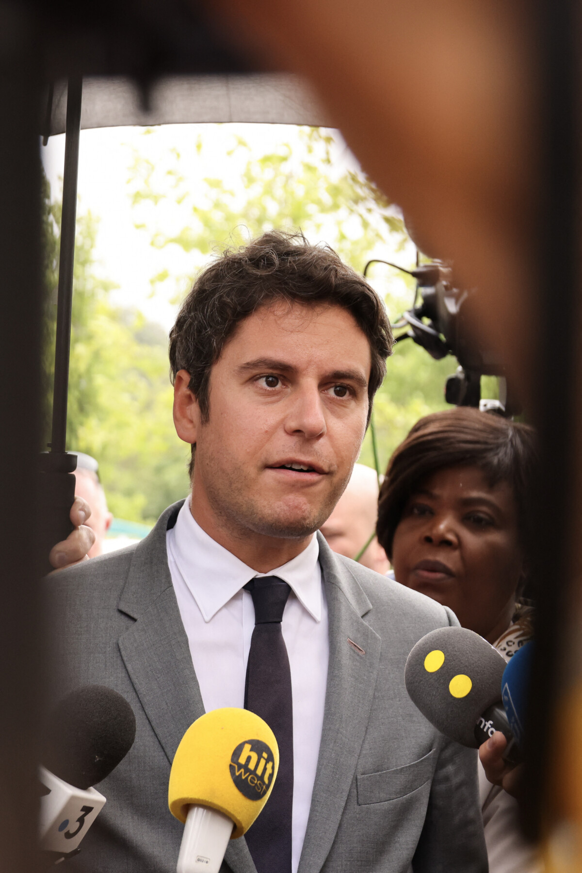 Photo : Il avait posté sur Twitter une photo de lui attablé dans son ...