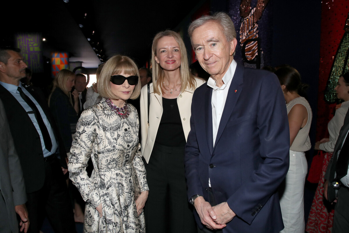 Photo : Anna Wintour, Delphine Arnault et Bernard Arnault au Front Row ...