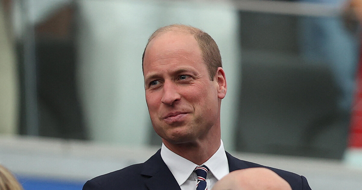 Quel prince ! Sa belle-mère Carole Middleton frôle la chute à Royal ...