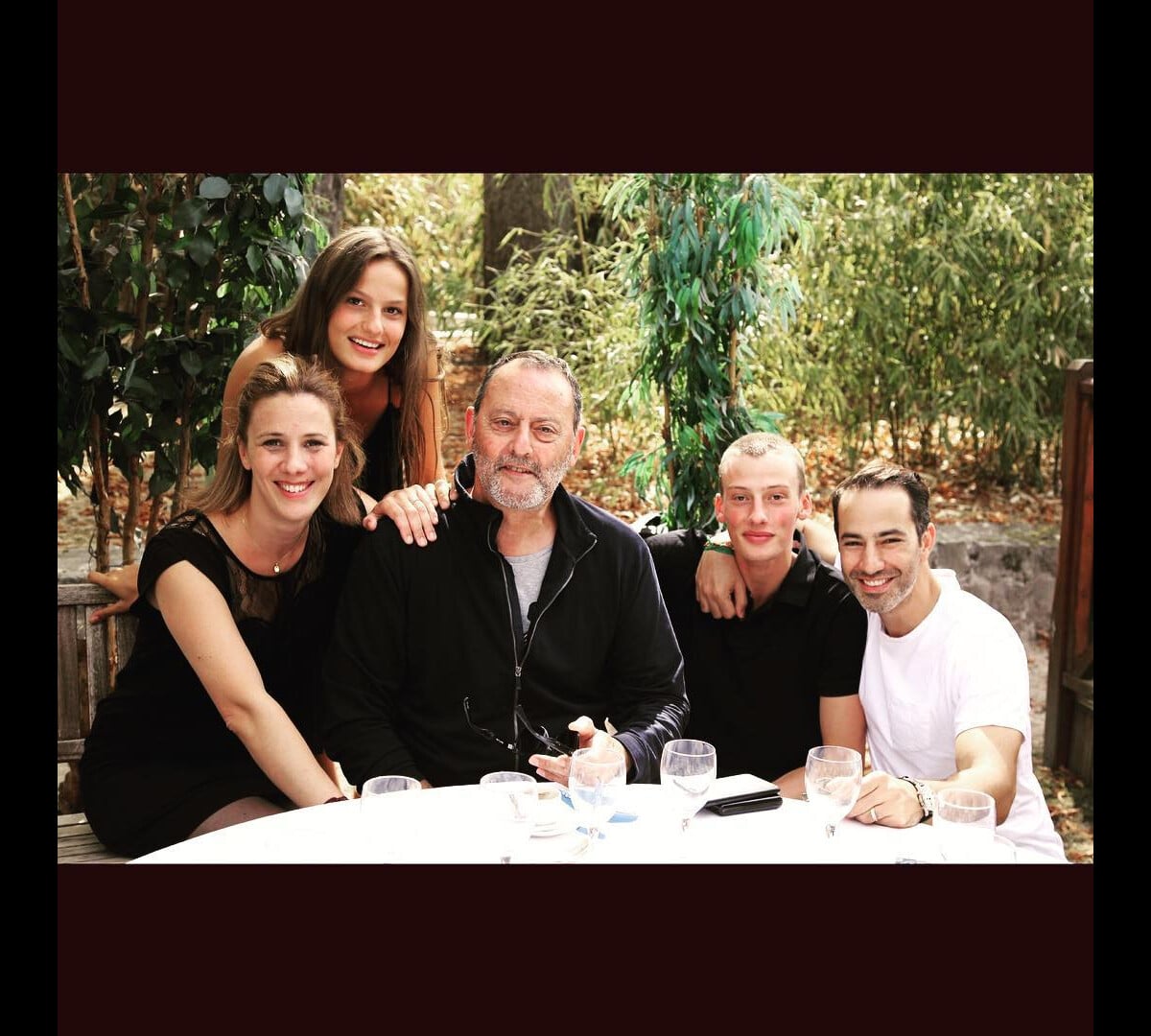 Vidéo : Jean Reno papa de six enfants avec trois femmes différentes ...