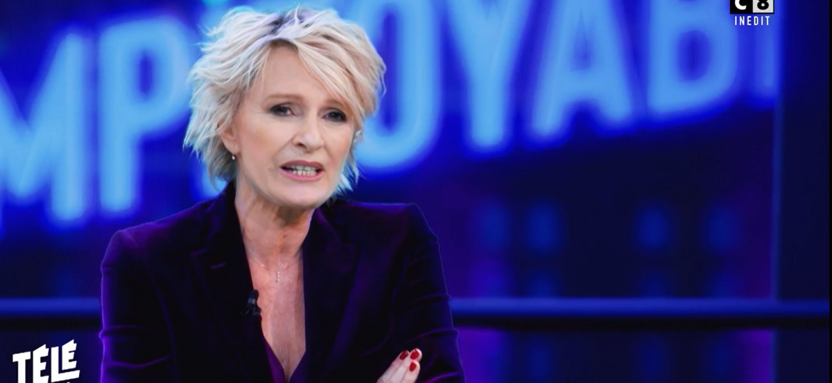 Photo : Sophie Davant parle de William Leymergie dans le documentaire "Télé : ton univers ...