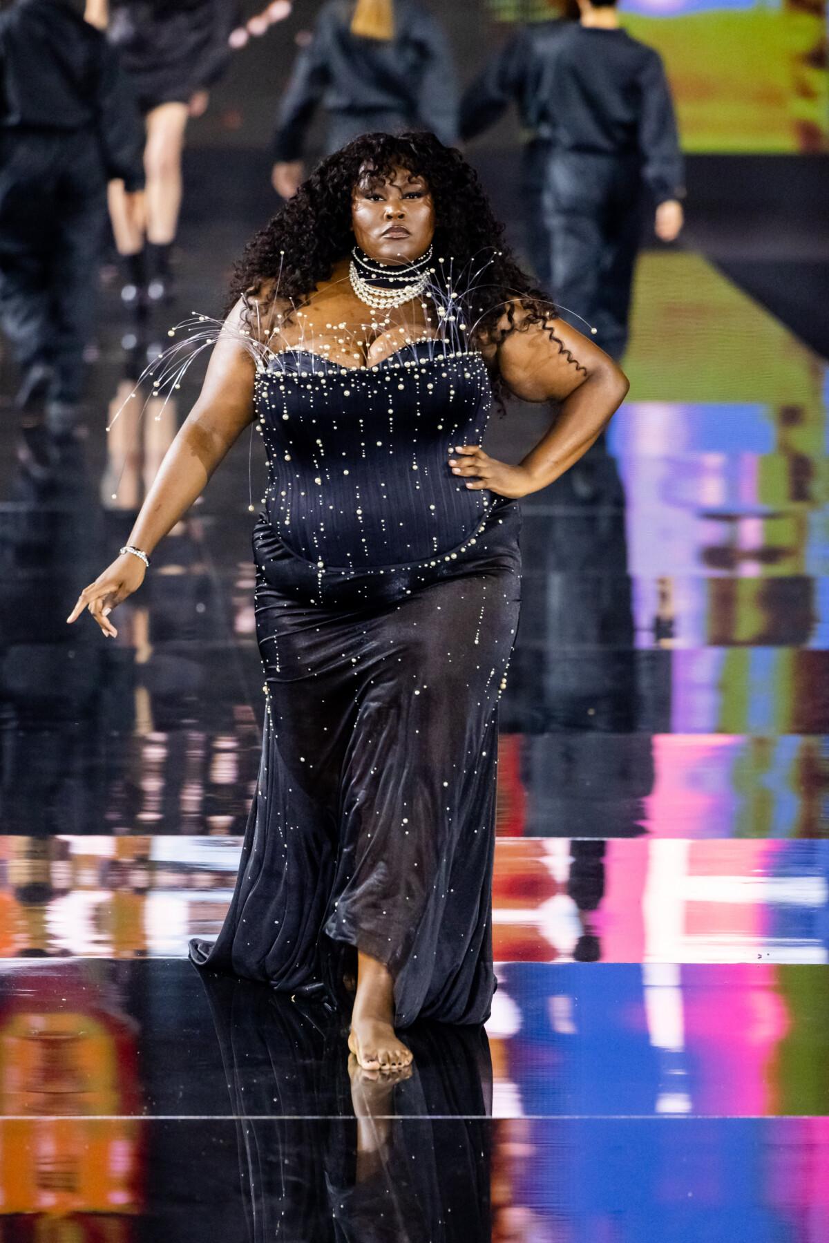 Photo : Yseult - "Le Défilé - Walk Your Worth" de L'Oréal lors de la ...