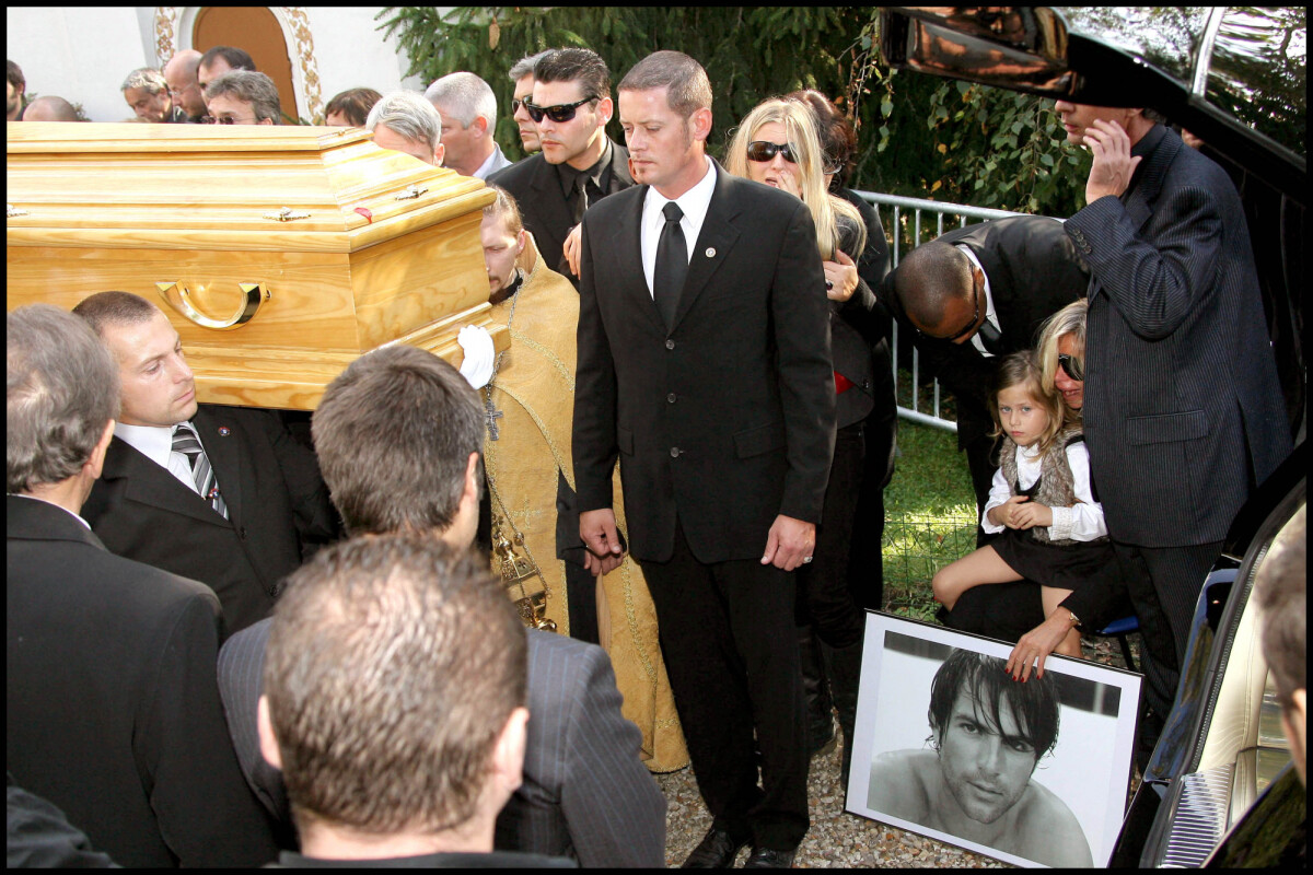 Photo : Archives : Obsèques de Filip Nikolic - Purepeople
