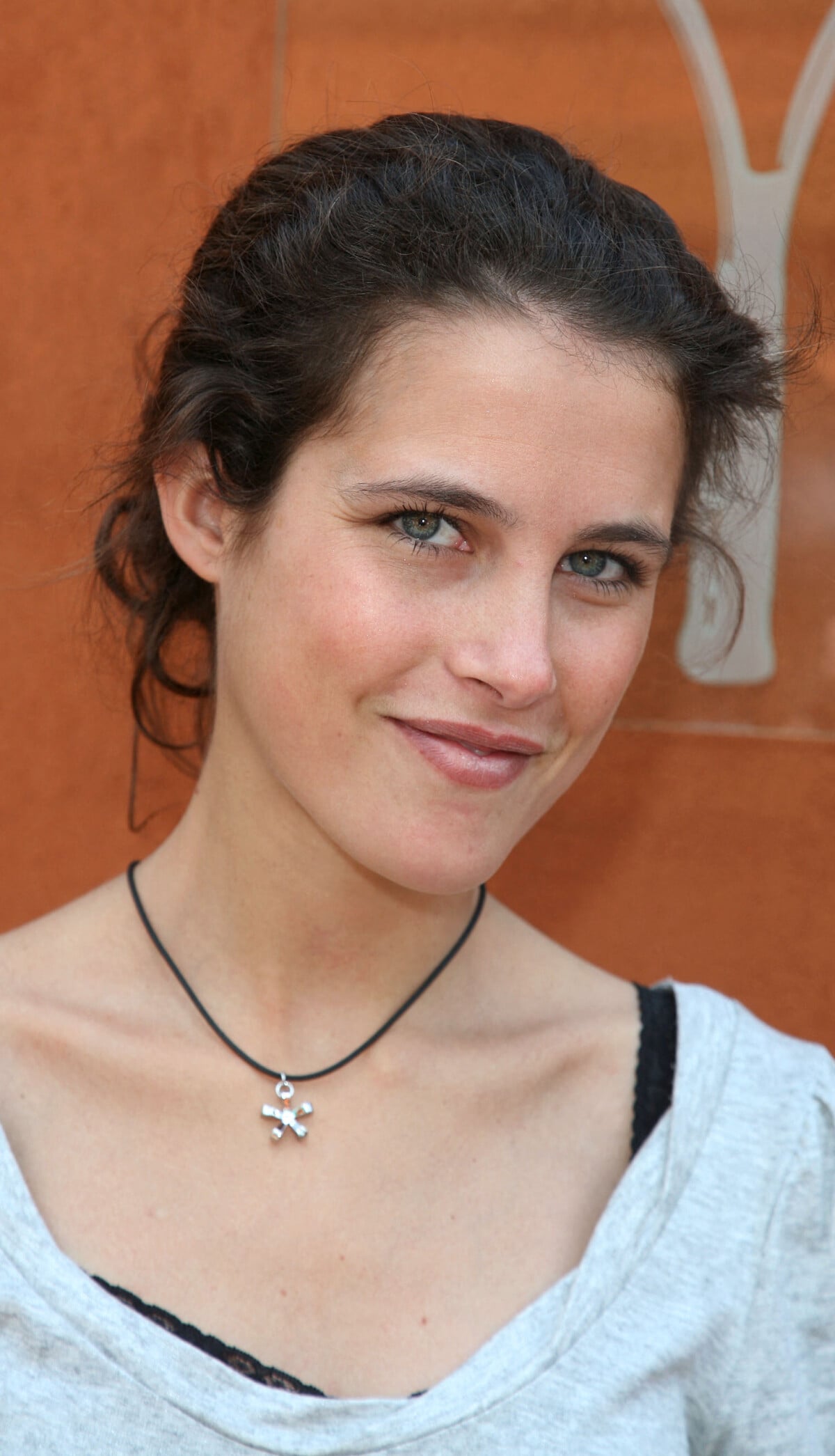 Photo : Clémence Castel arrive au "Village", l'espace VIP des ...