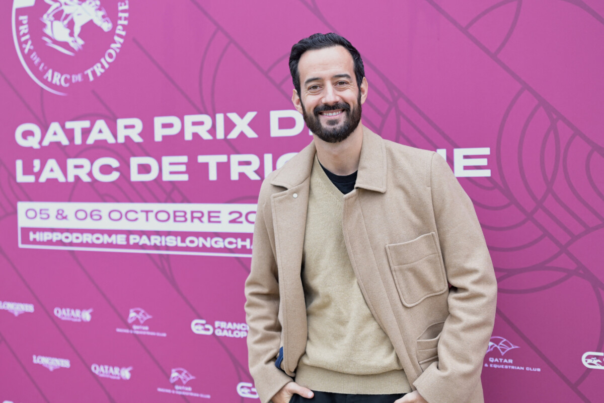Photo : Mathieu Forget au prix Qatar Arc de Triomphe à l'Hippodrome de ...