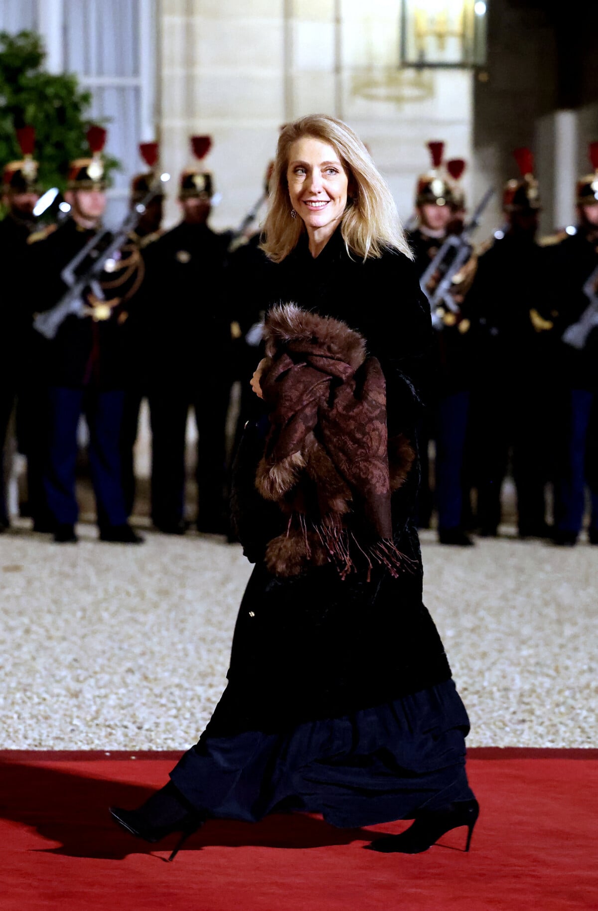 Photo : Sibyle Veil, directrice générale de Radio France arrivant au ...