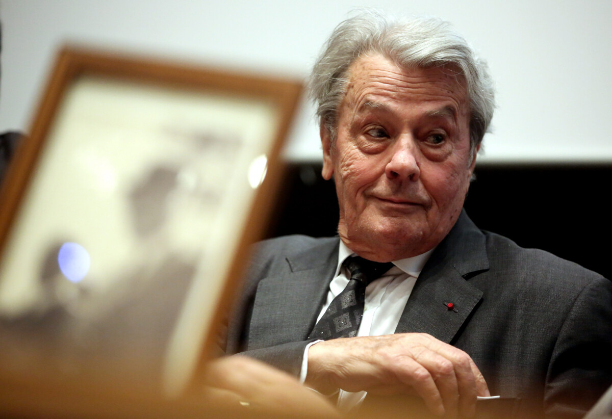 Photo : Alain Delon a raconté son amitié, son amour, sa passion pour le ...