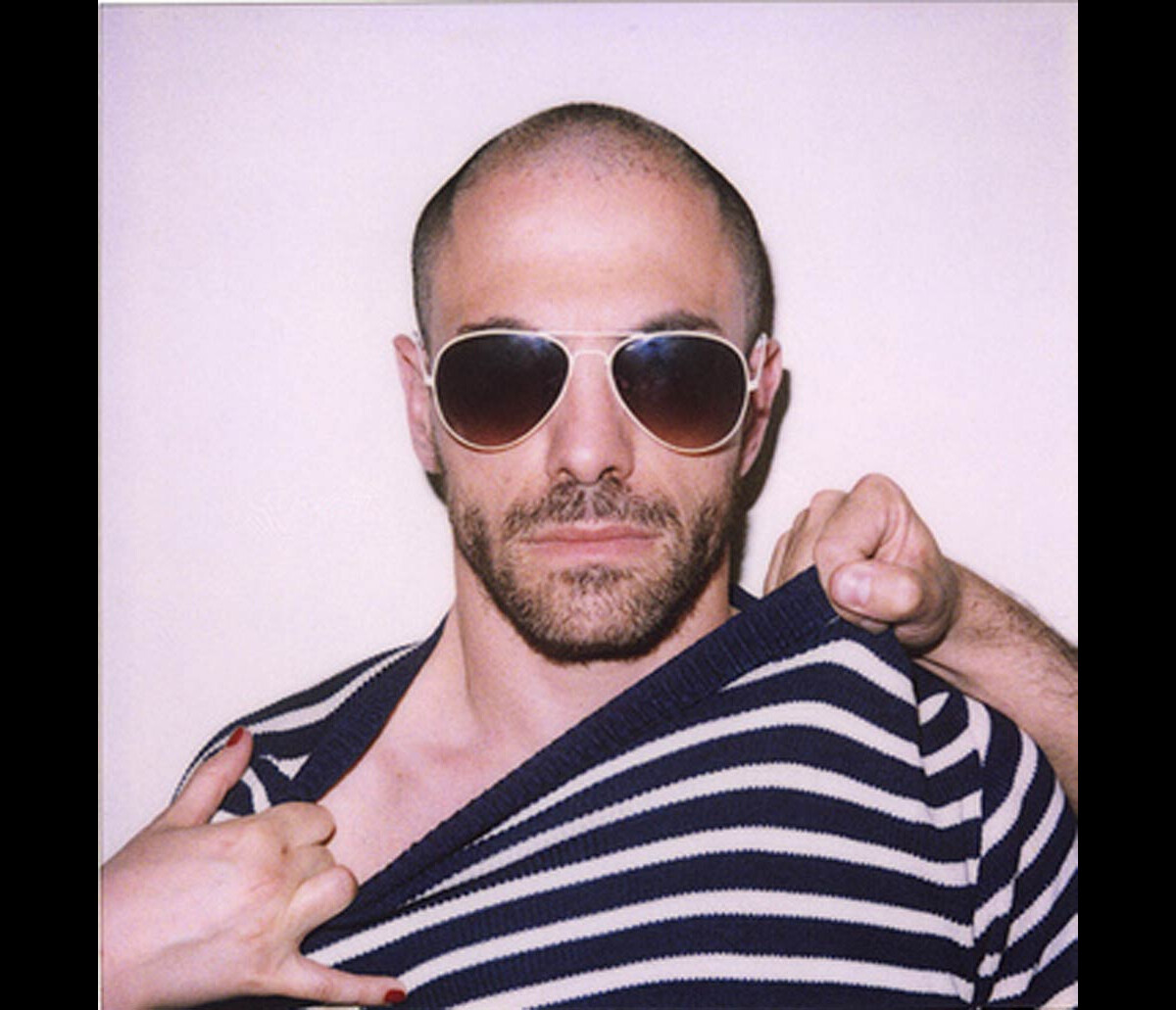 Photo : CosmoBrown fait paraître au en 2010 I'm only playing with ya ...