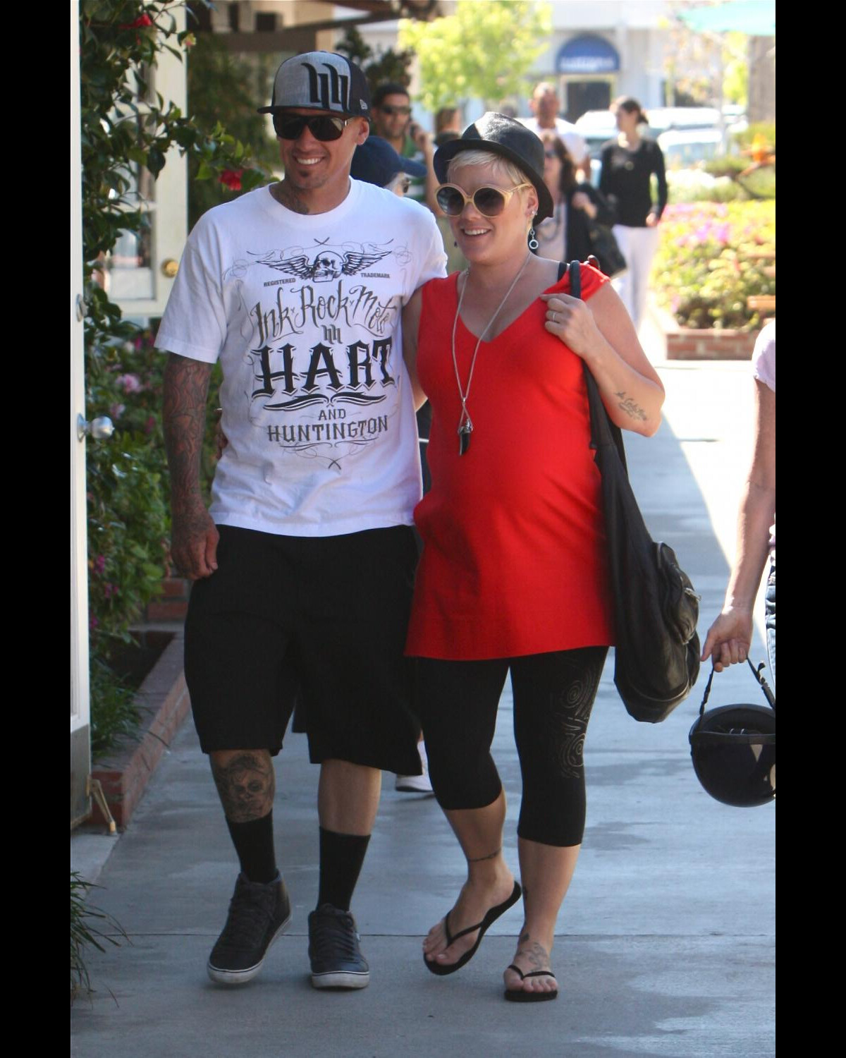 Photo : Pink, enceinte, et son mari Carey Hart dans les rues de Los ...
