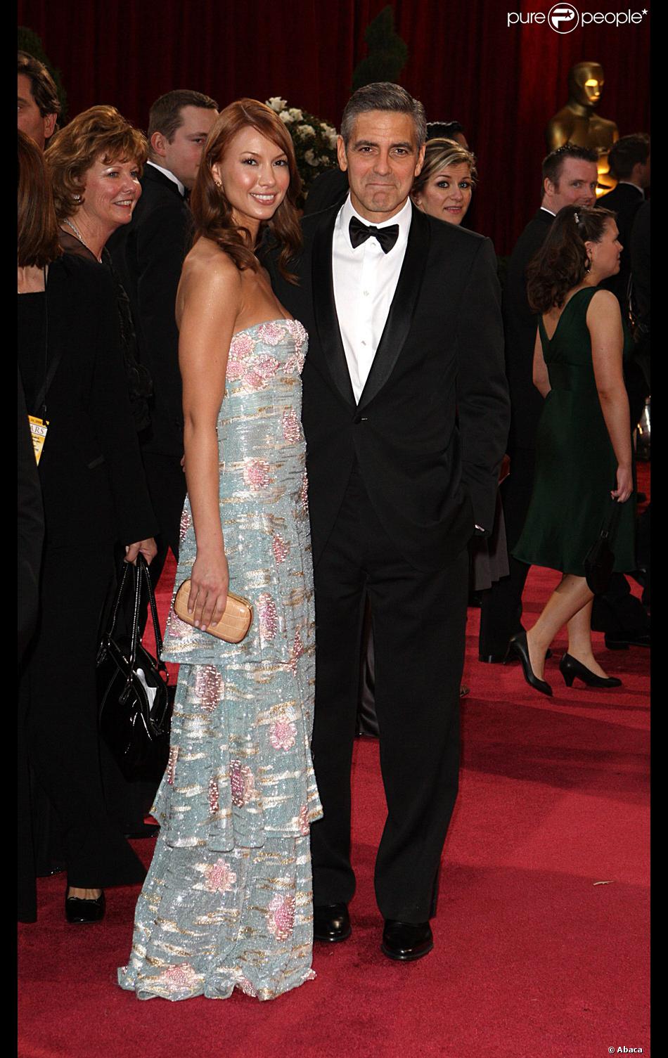 George Clooney et Sarah Larson en 2008 aux Oscars - Purepeople