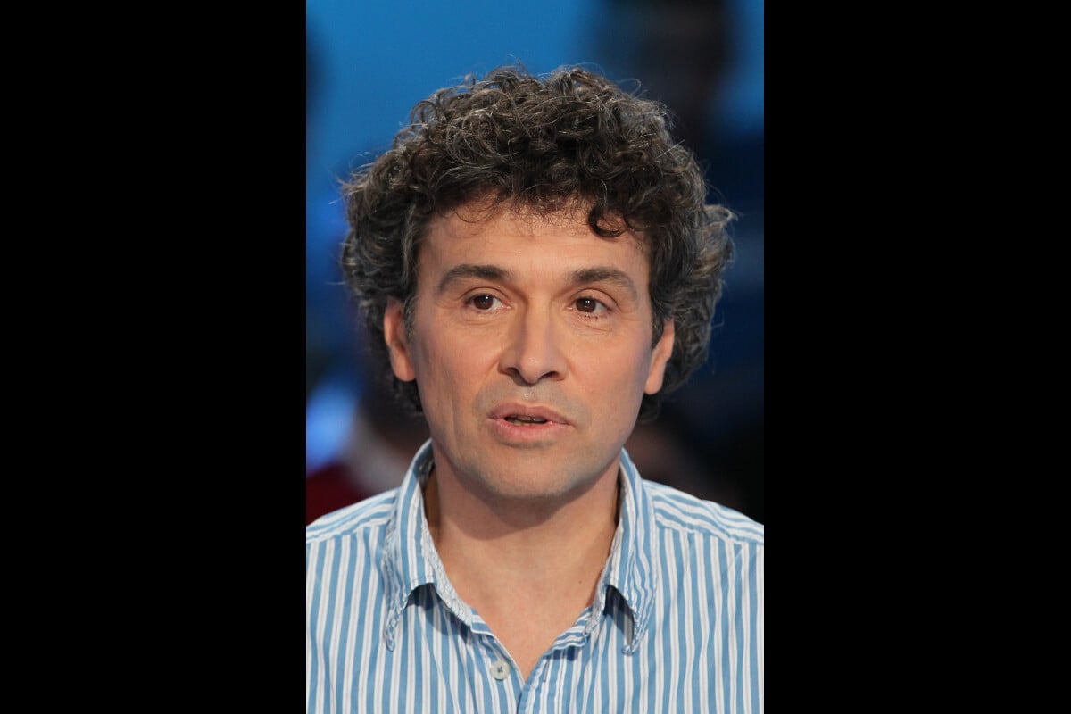 Photo : Olivier Picard sur le plateau de l'émission Vendredi sur un ...