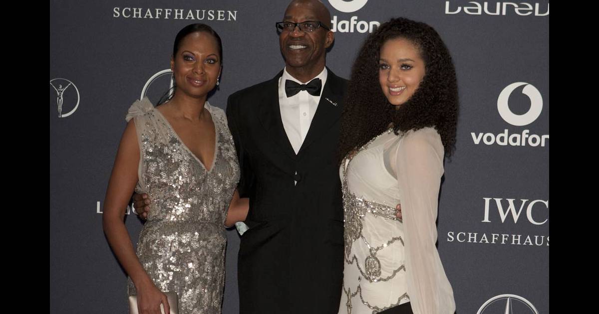 Edwin Moses, président de la Laureus Academy, en famille. La cérémonie ...
