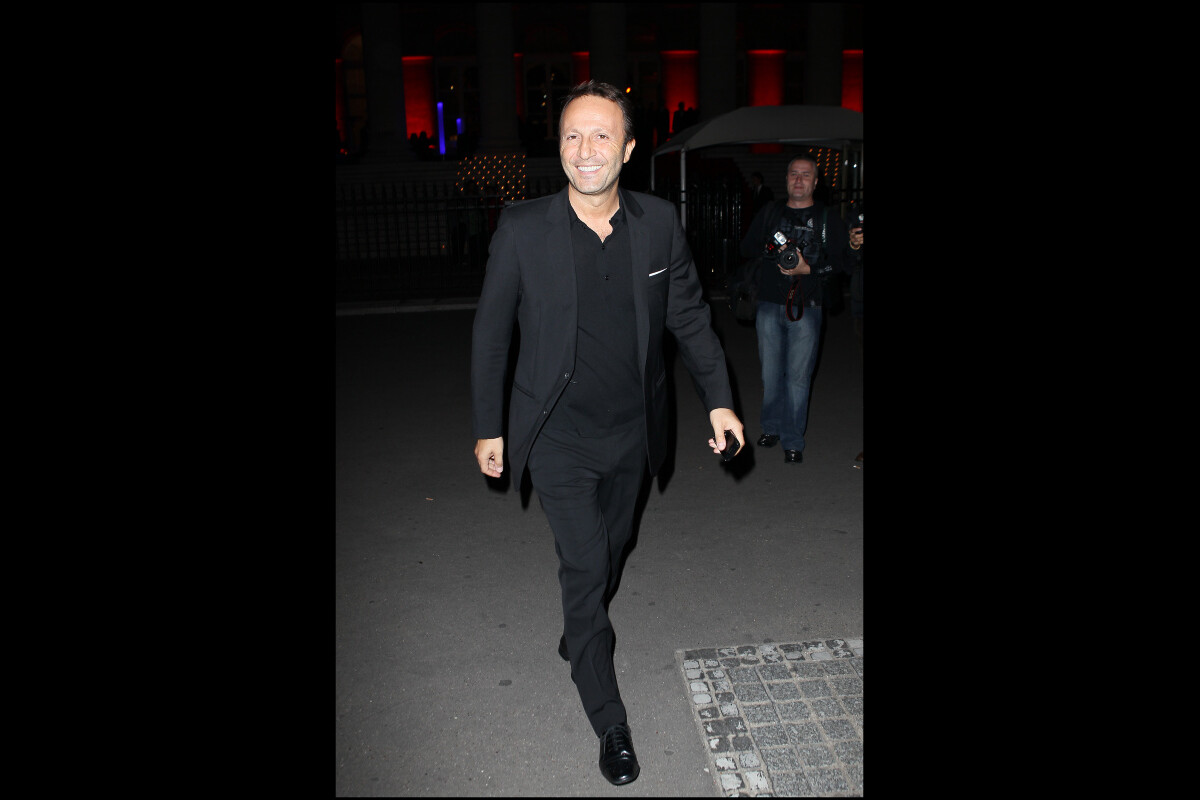 Photo : Arthur à Paris, en septembre 2010. - Ode (Purepeople)