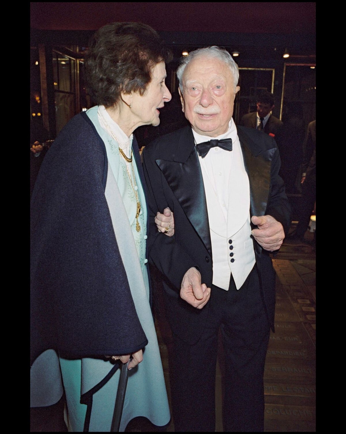Photo : Maurice Chevit avec son épouse lors de la cérémonie des ...