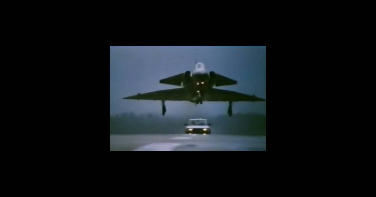 Publicité pour Saab réalisée par Tony Scott dans les années 1980 ...