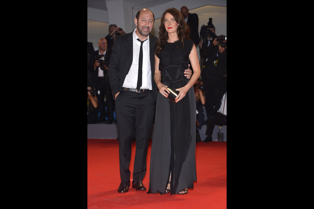 Photo : Kad Merad et sa femme lors de la présentation du film Superstar ...