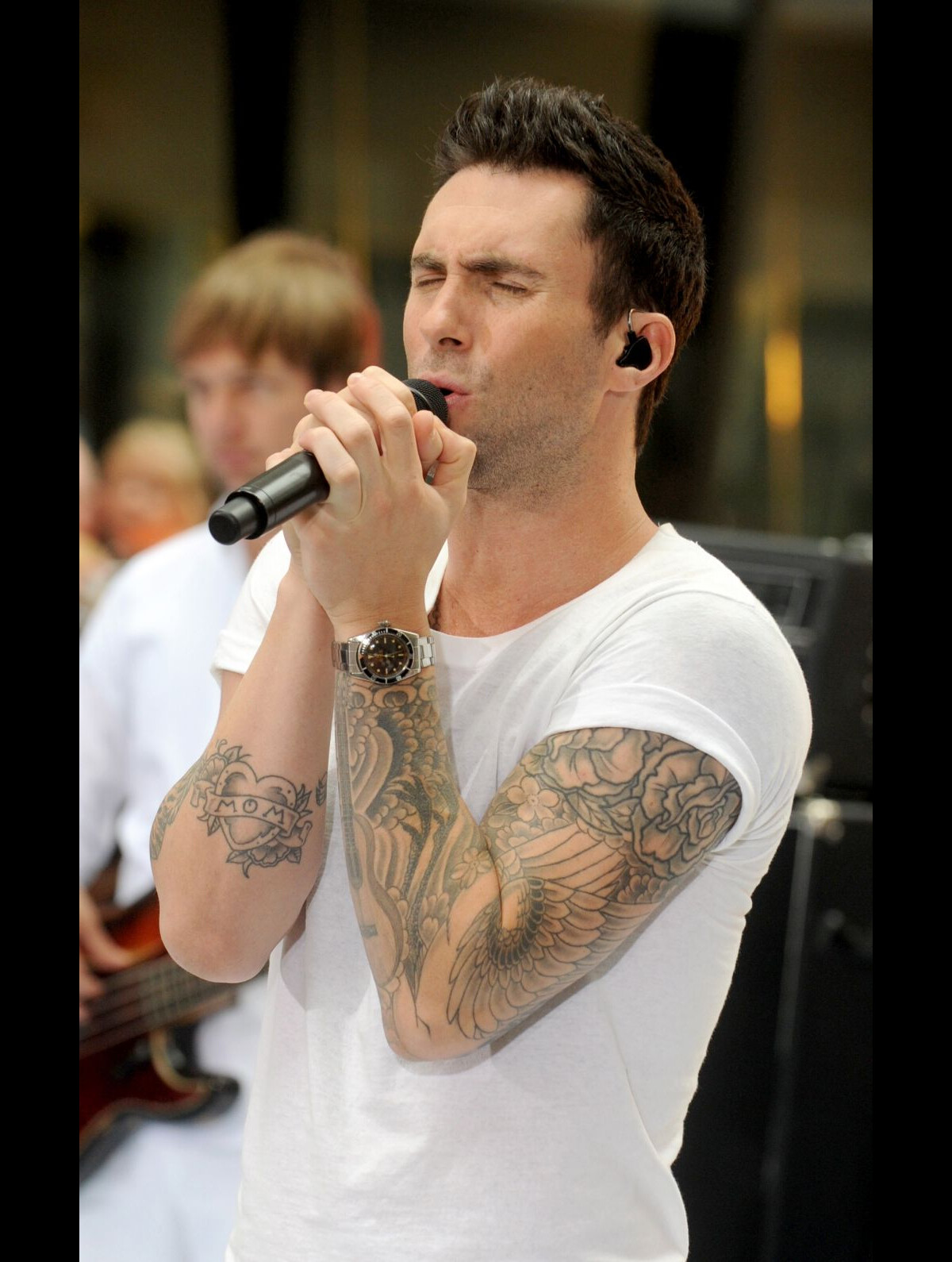 Photo : Adam Levine et son groupe Maroon 5 chantent sur le plateau de l ...