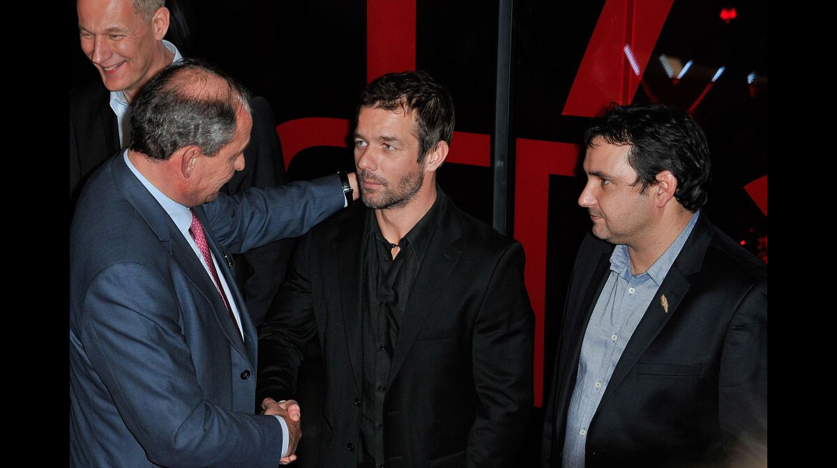 Photo : Frédéric Banzet (directeur général de Citroën), Sébastien Loeb ...