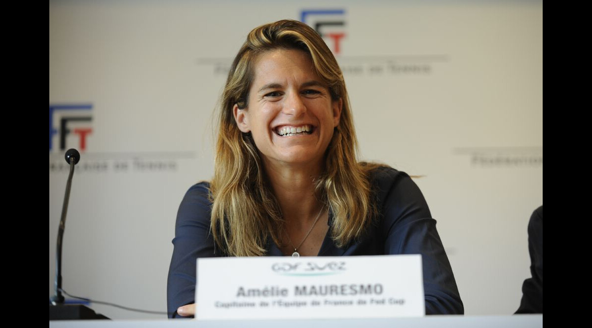 Photo : Amélie Mauresmo lors d'une conférence de presse à Roland Garros ...