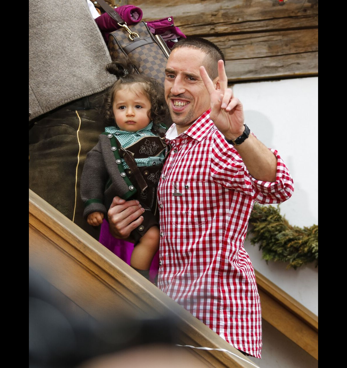 Photo : Franck Ribéry et son fils Seif el Islam lors de l'Oktoberfest ...