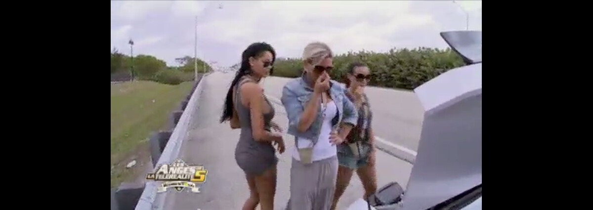 Photo : Les filles en voiture dans les Anges de la télé-réalité 5 ...