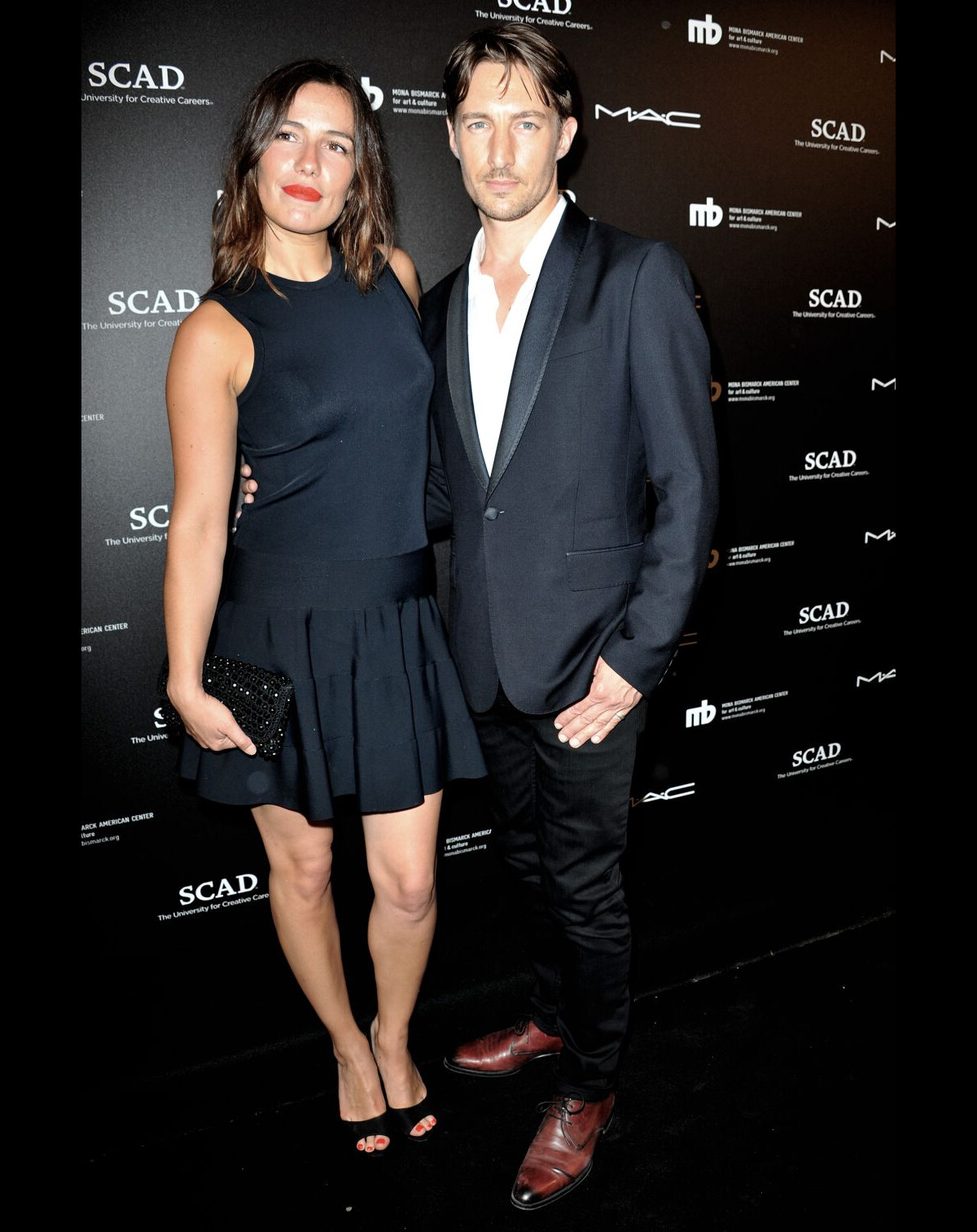 Photo : Zoé Félix et Benn Northover lors du vernissage de l'exposition ...