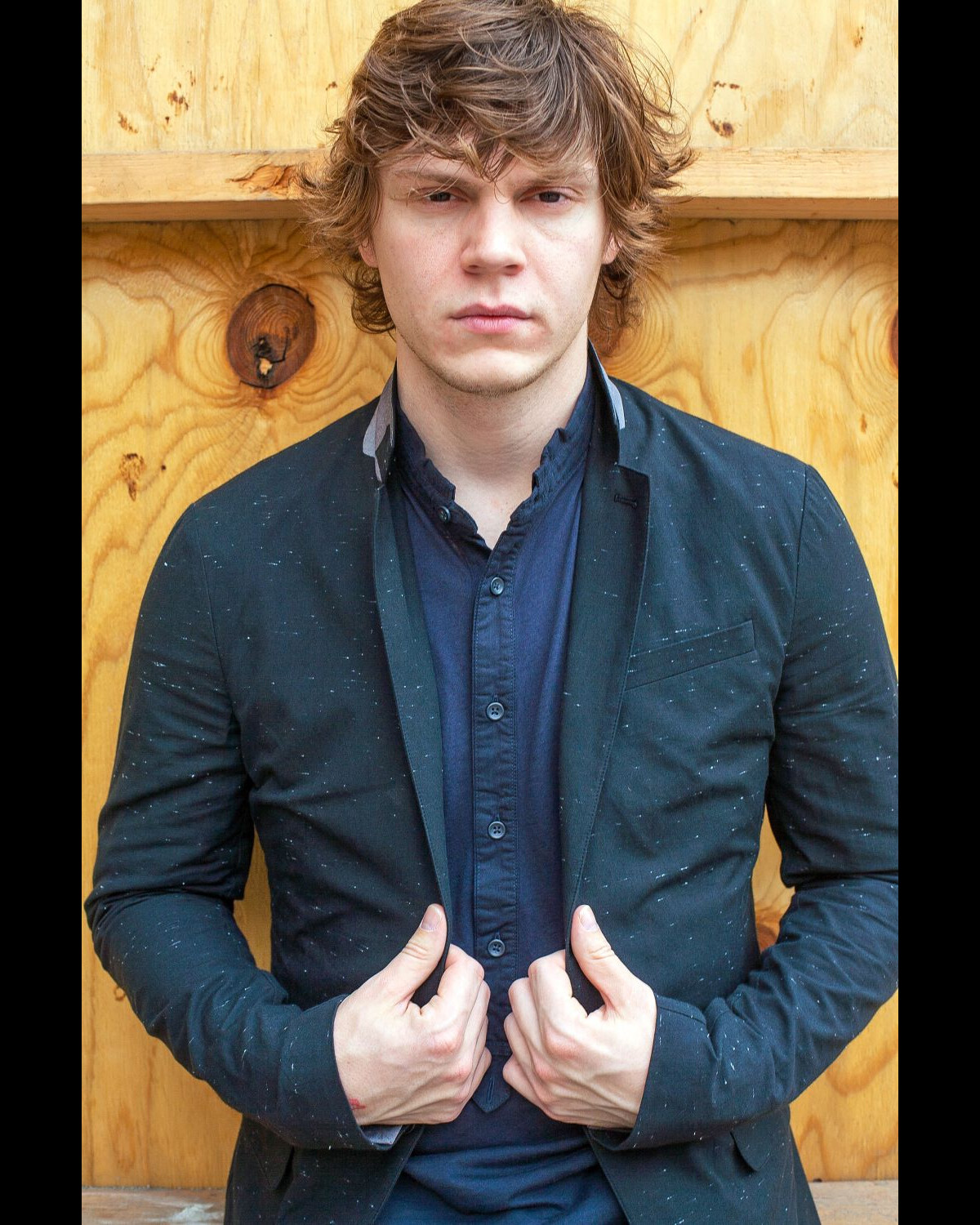 Photo : Portrait d'Evan Peters en avril 2013. - Purepeople