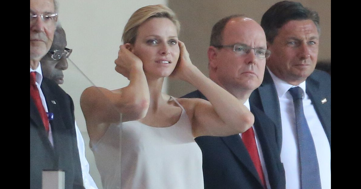 Charlene de Monaco : Rayonnante et amoureuse au bras de son prince ...