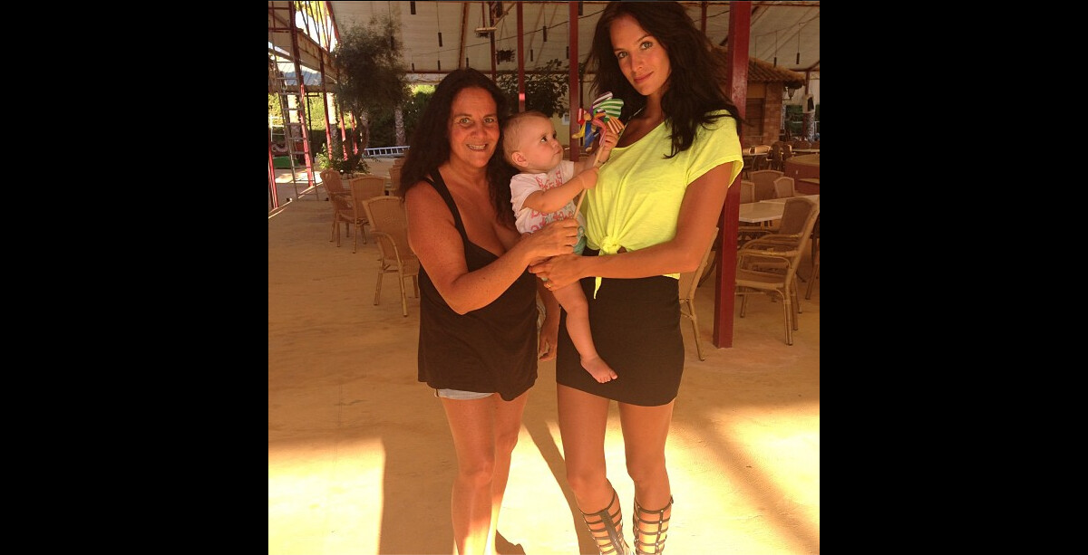 Photo : Trois générations de Foret : Jade Foret, sa maman et Liva ...