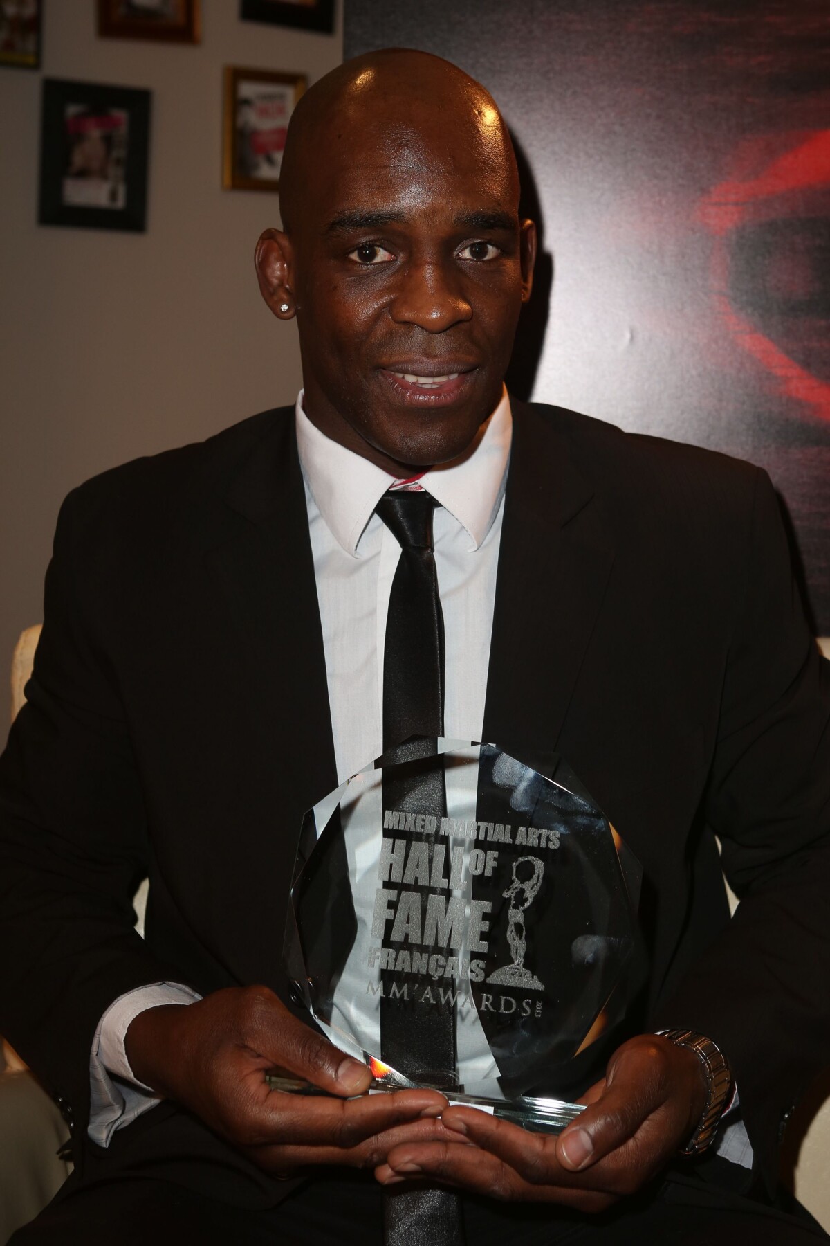Photo : Xavier Foupa Pokam à Paris, le 10 novembre 2013, aux premiers ...