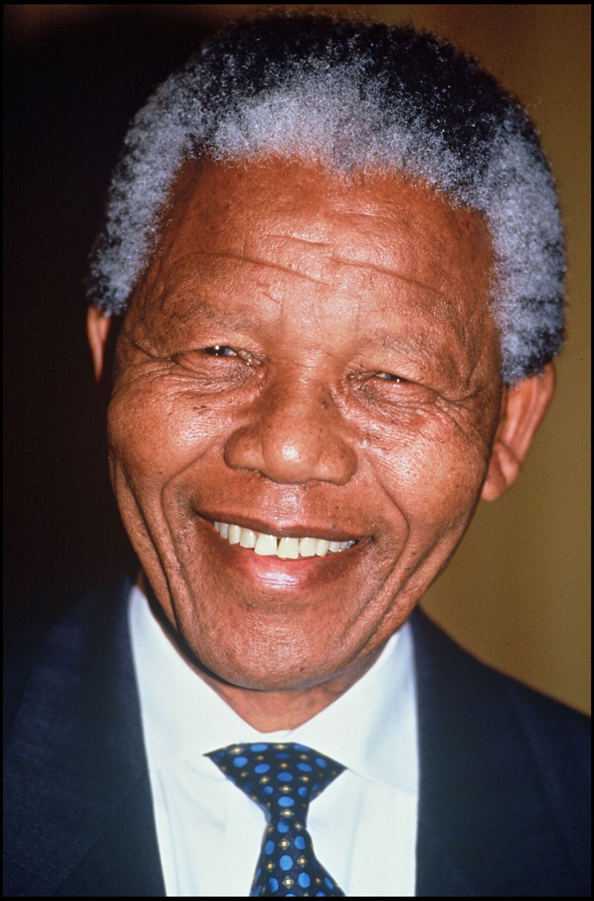 Photo : Archives - Nelson Mandela en visite au Royaume-Uni, le 14 ...