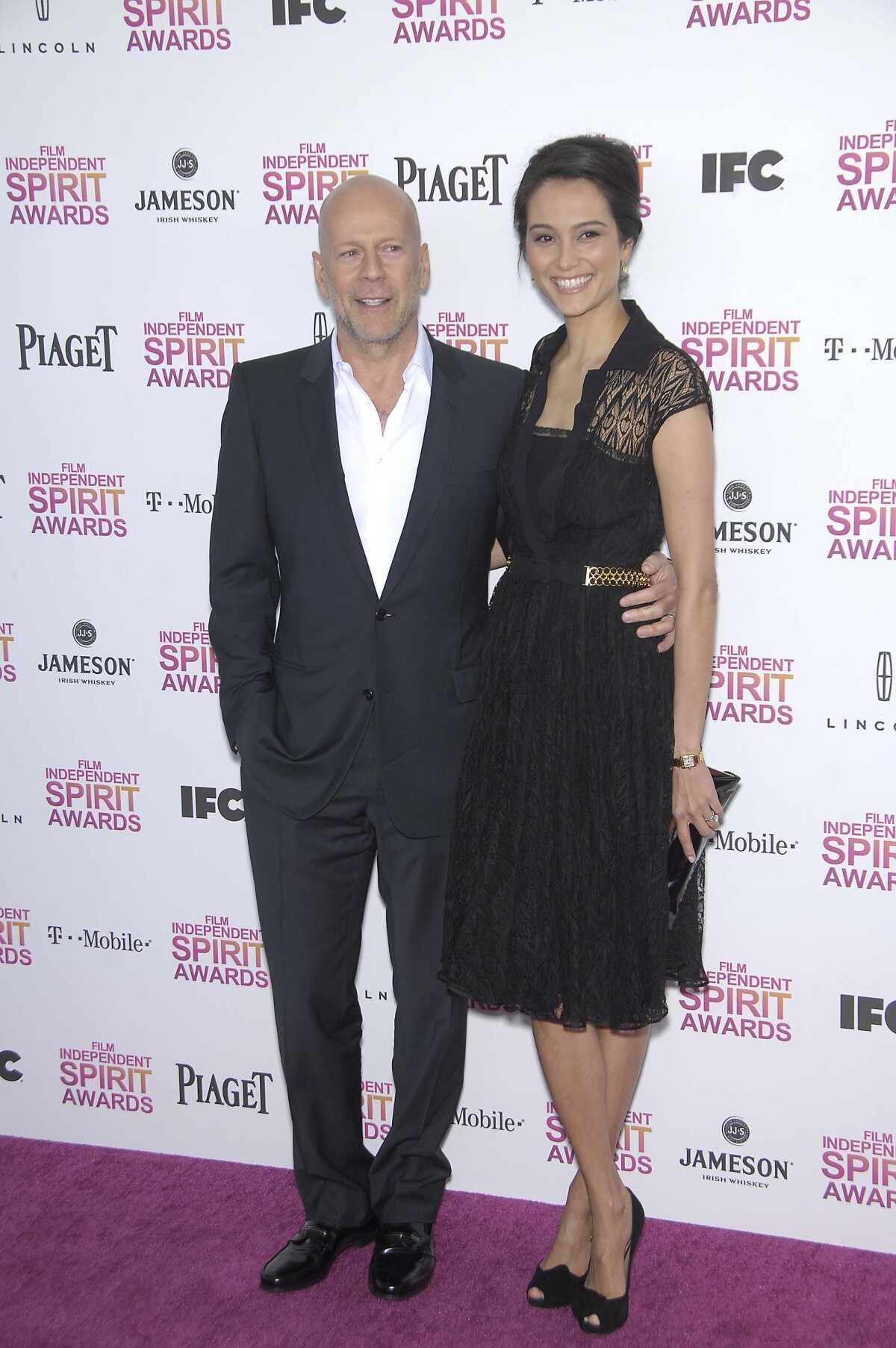 Photo : Bruce Willis et Emma Heming à Santa Monica le 23 février 2013 ...