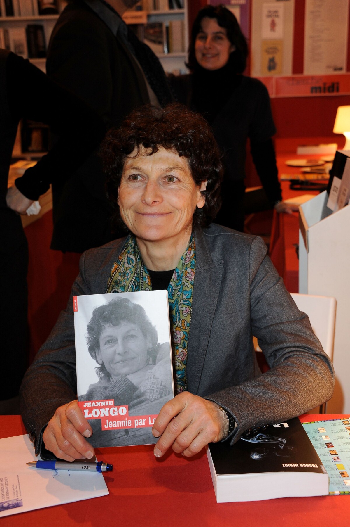 Photo : Jeannie Longo lors du Salon du Livre au Parc des Expositions à ...