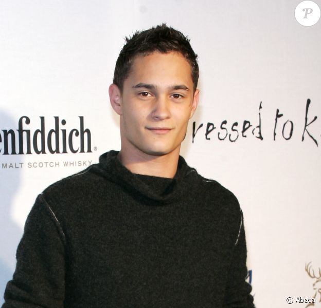Rafi Gavron : Le jeune acteur arrêté après avoir agressé une femme ...