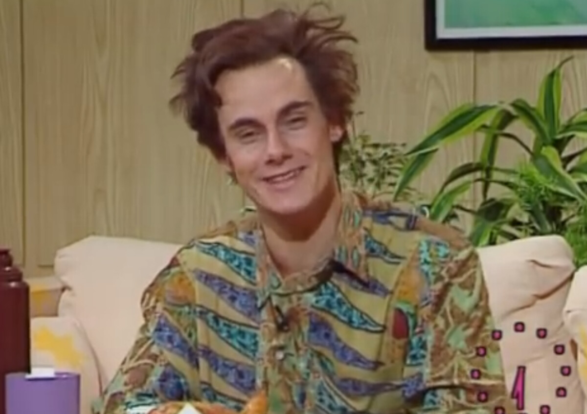 Vidéo : Le sketch des Inconnus "Youpi matin". - Purepeople