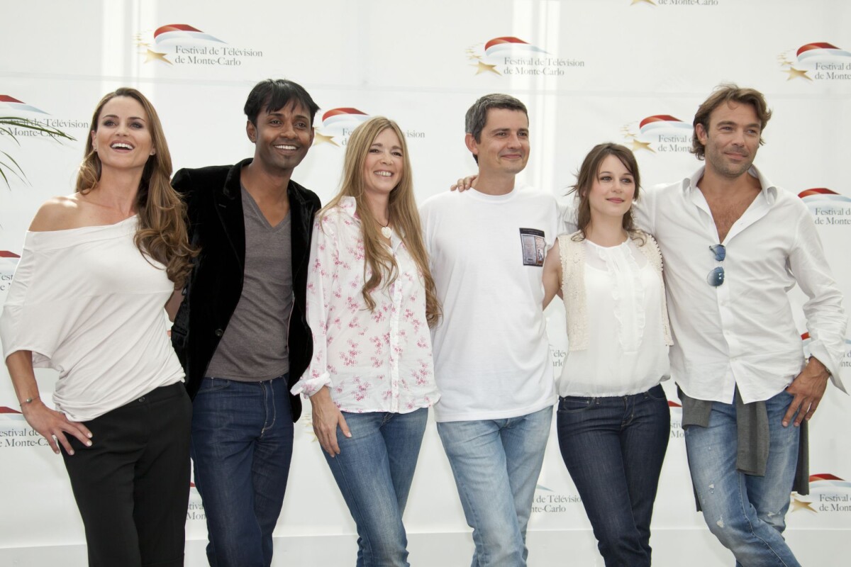 Photo : Carole Dechantre, Lakshan Abenayake, Hélène Rollès, Philippe ...