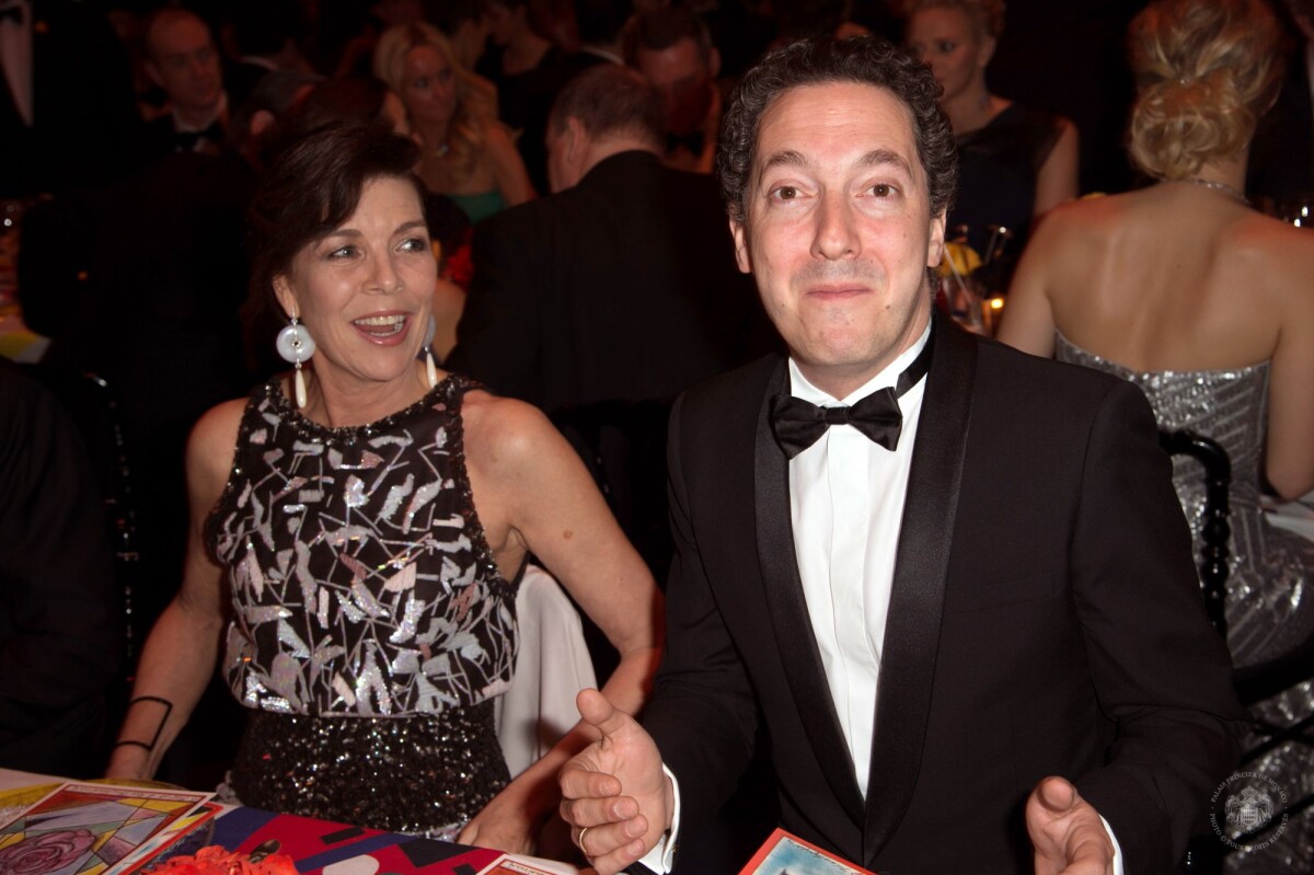 Photo : Caroline de Monaco et Guillaume Gallienne à table lors du Bal ...