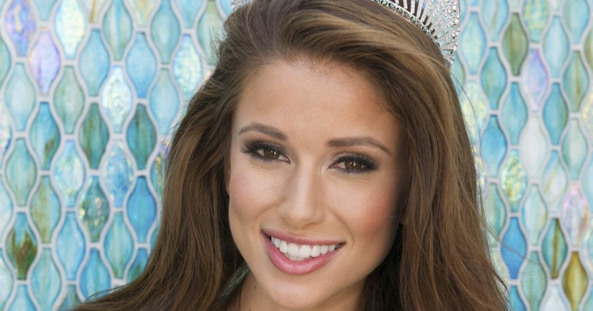 Nia Sanchez, Miss USA 2014 : A-t-elle triché ? - Purepeople