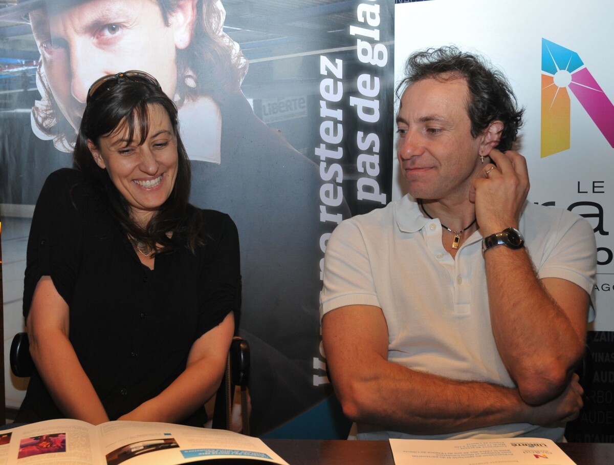 Photo : Philippe Candeloro et son épouse Olivia lors de la présentation ...