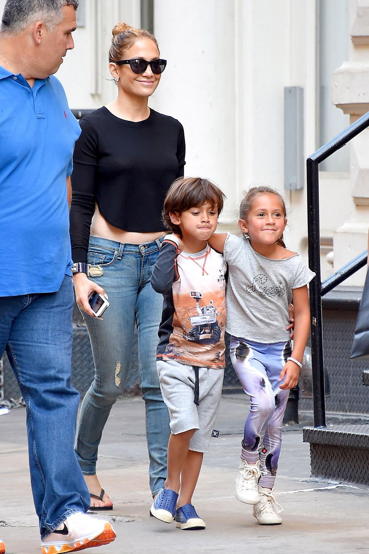 Photo : Grande balade familiale pour Jennifer Lopez et ses jumeaux Max ...