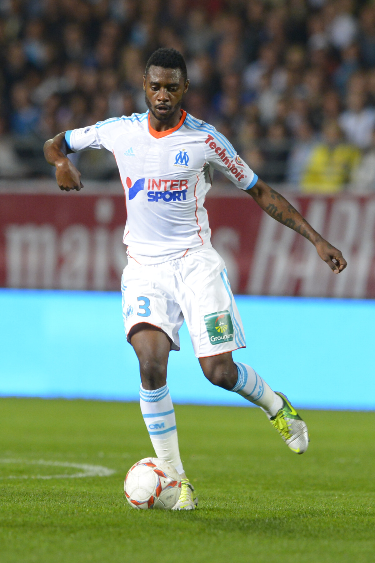 Vidéo : Nicolas Nkoulou lors d'un match de Ligue 1 de l'OM contre l ...