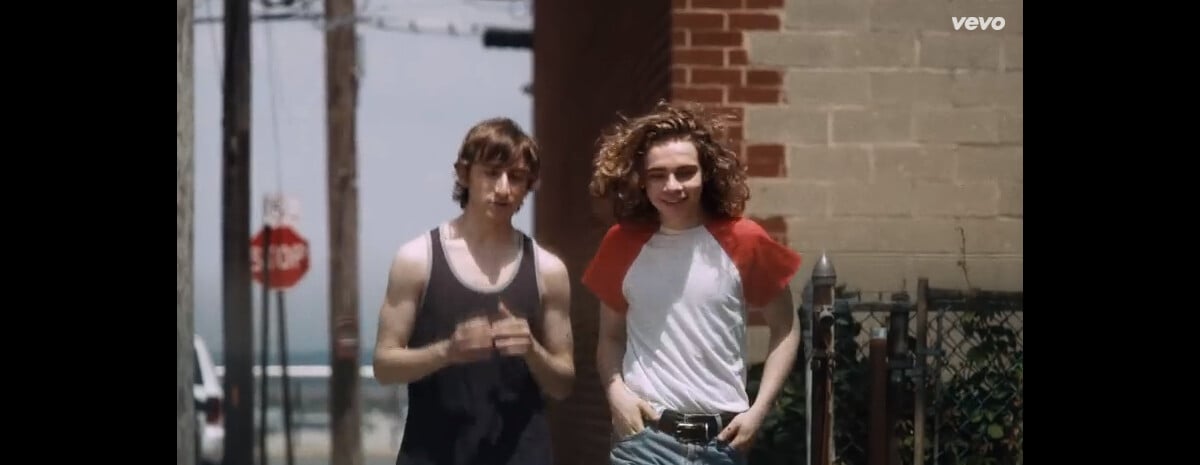 Photo : Lev Pakman et Christopher White. Image du clip de Palisades ...