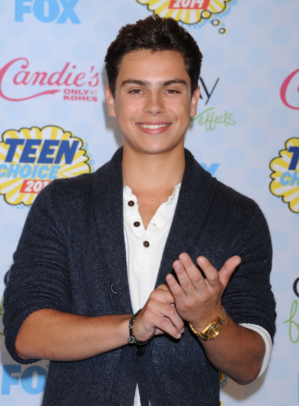 Photo : Jake T. Austin sur le tapis rouge des Teen Choice Awards au ...
